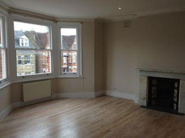 1 Bedrooms Flat for rent in Gleneagle Road, London SW16