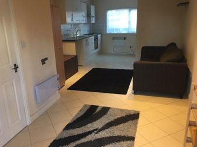 1 Bedrooms Flat for rent in Glenhurst Road, Brentford TW8
