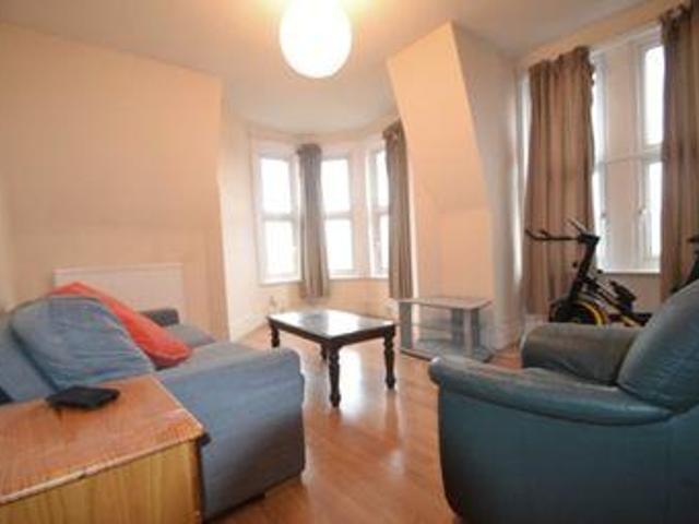 1 Bedrooms Flat for rent in Grand Parade, Green Lanes, London N4