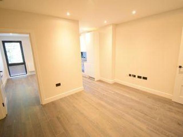 1 Bedrooms Flat for rent in Granville Road, Cricklewood NW2
