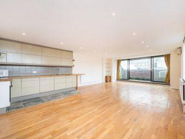 1 Bedrooms Flat for rent in Great Portland Street, London W1W