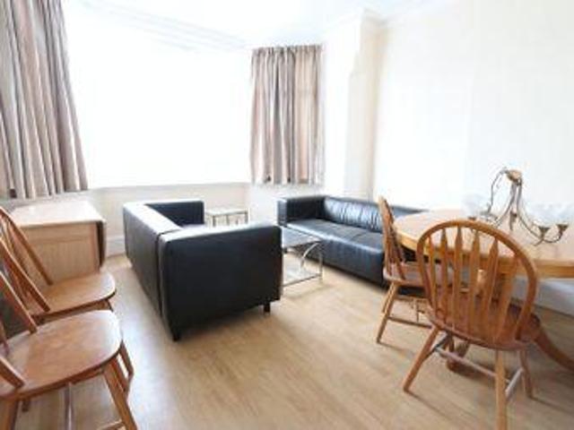 1 Bedrooms Flat for rent in Green Lanes, London N13