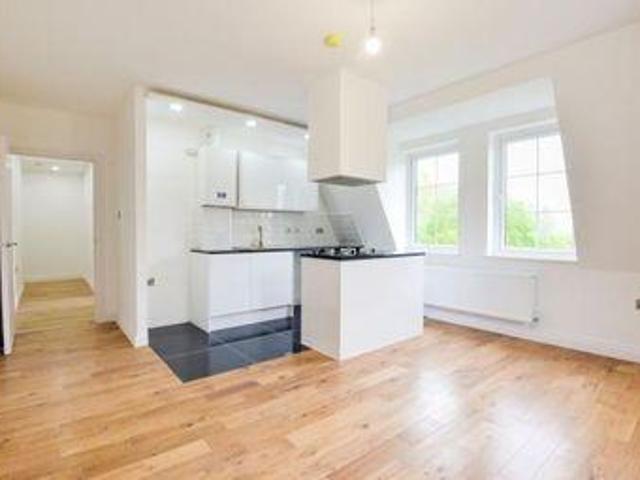 1 Bedrooms Flat for rent in Green Lanes, London N13