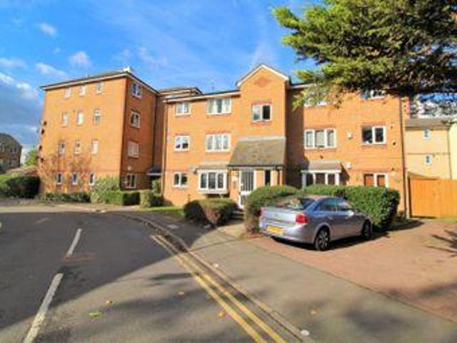 1 Bedrooms Flat for rent in Greenacre Gardens, London E17