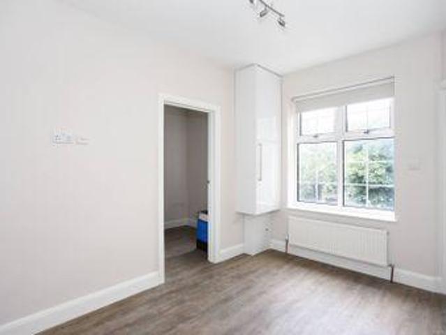 1 Bedrooms Flat for rent in Greyhound Hill, Hendon, London NW4