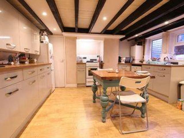 1 Bedrooms Flat for rent in Grimthorpe Avenue, Headingley, Leeds LS6