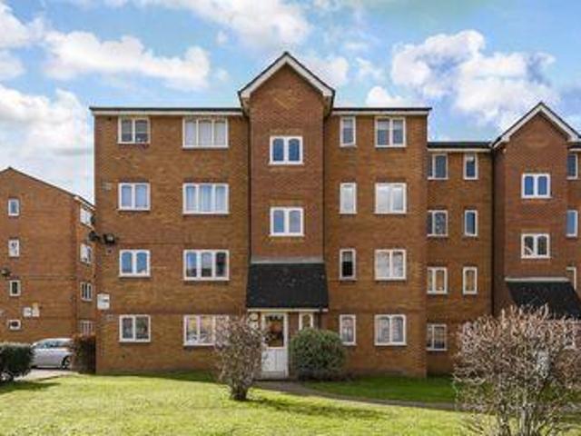 1 Bedrooms Flat for rent in Grinstead Road, London SE8