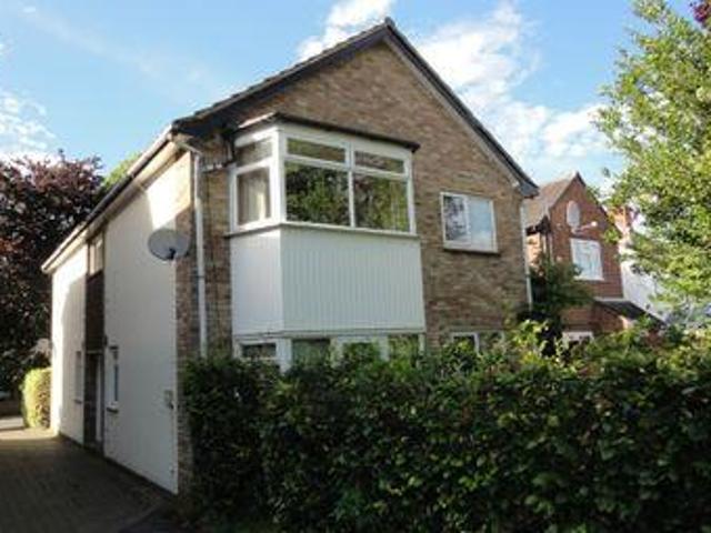 1 Bedrooms Flat for rent in Grosvenor Road, Wallington, Surrey SM6