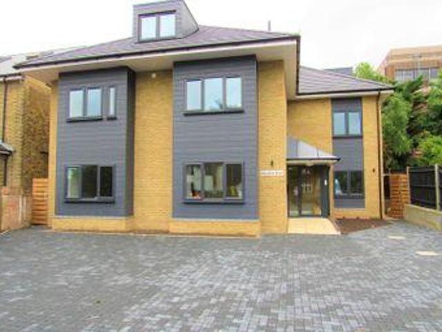 1 Bedrooms Flat for rent in Grosvenor Road, Wallington, Surrey SM6
