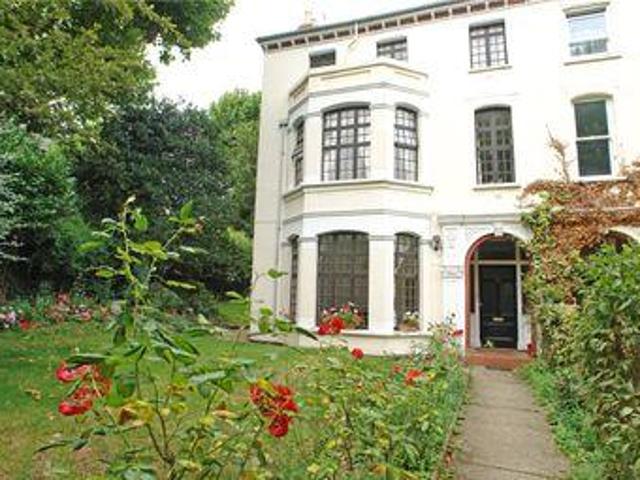 1 Bedrooms Flat for rent in Grove Park, Camberwell, London SE5