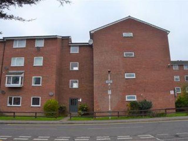 1 Bedrooms Flat for rent in Gurney Close, Barking IG11