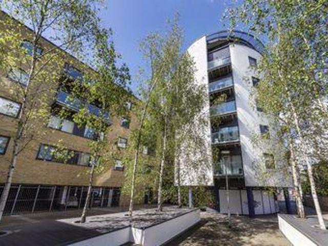 1 Bedrooms Flat for rent in Douglas Path, London E14