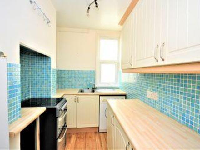 1 Bedrooms Flat for rent in Douglas Road, Tolworth, Surbiton KT6