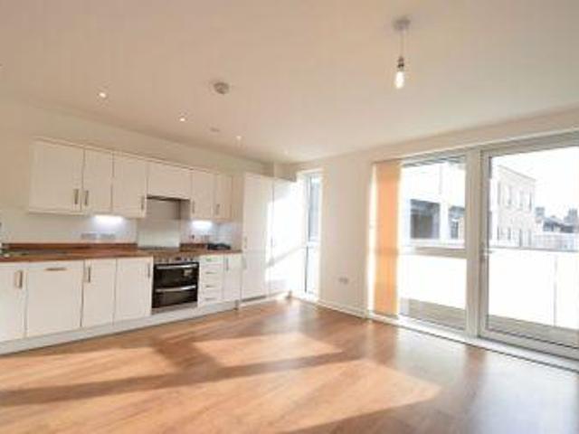 1 Bedrooms Flat for rent in Dovetail Place, Lawrence Road, Seven Sisters N15