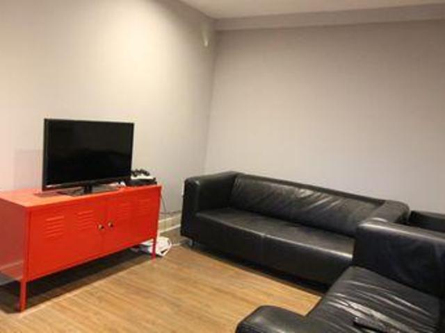 1 Bedrooms Flat for rent in Dowlais Arcade, West Bute Street, Cardiff CF10