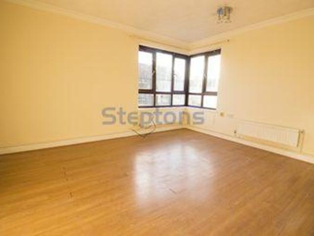 1 Bedrooms Flat for rent in Dore Avenue, Manor Park E12