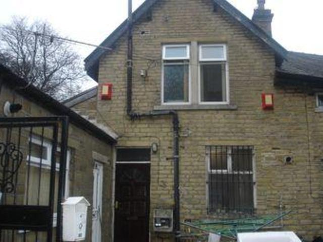 1 Bedrooms Flat for rent in Daisy Hill Lane, Heaton Bradford BD9