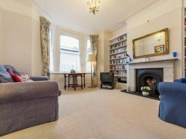 1 Bedrooms Flat for rent in Dalberg Road, Brixton, London SW2