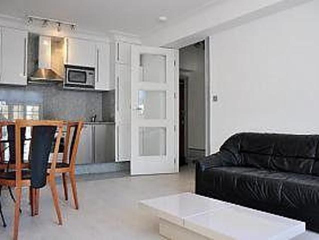 1 Bedrooms Flat for rent in Devonshire Street, London W1G