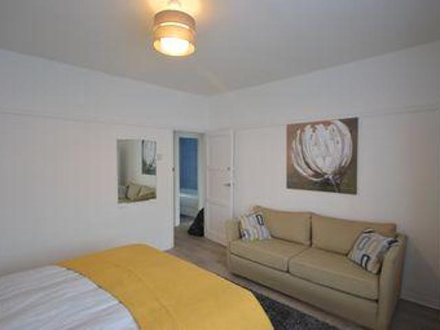 1 Bedrooms Flat for rent in Denham House, White City W12