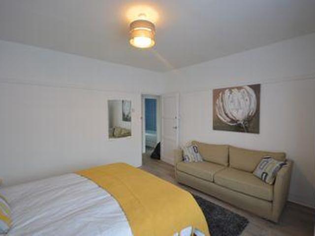 1 Bedrooms Flat for rent in Denham House, White City W12