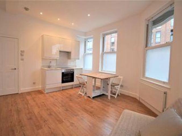 1 Bedrooms Flat for rent in Dinsmore Road, Balham, London SW12