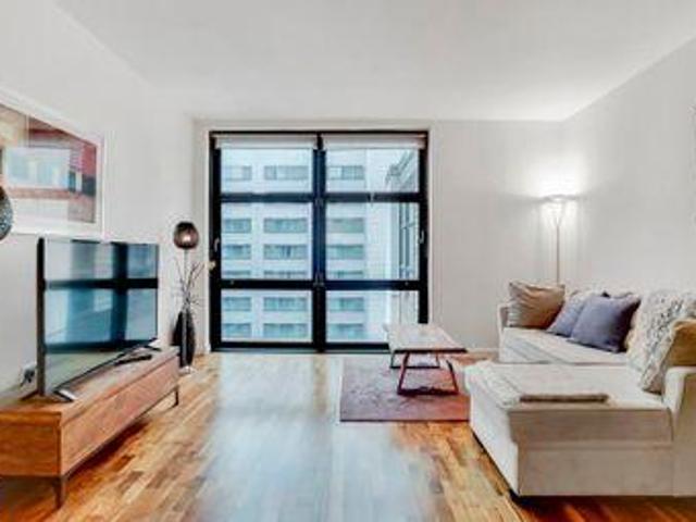 1 Bedrooms Flat for rent in Discovery Dock West, Canary Wharf E14
