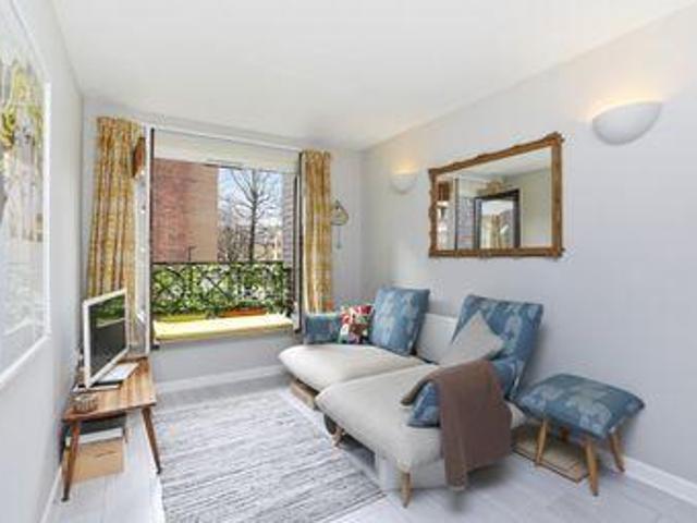 1 Bedrooms Flat for rent in Discovery Walk, London E1W