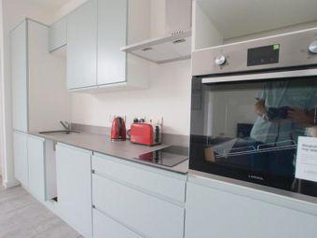 1 Bedrooms Flat for rent in Drum Lane, Ashford TN23