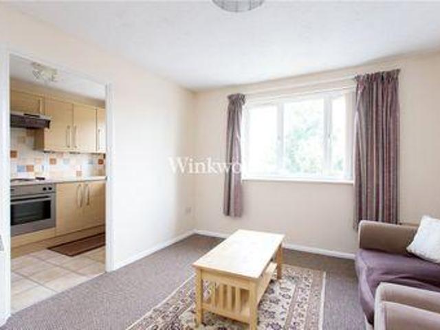 1 Bedrooms Flat for rent in Draycott Close, London NW2