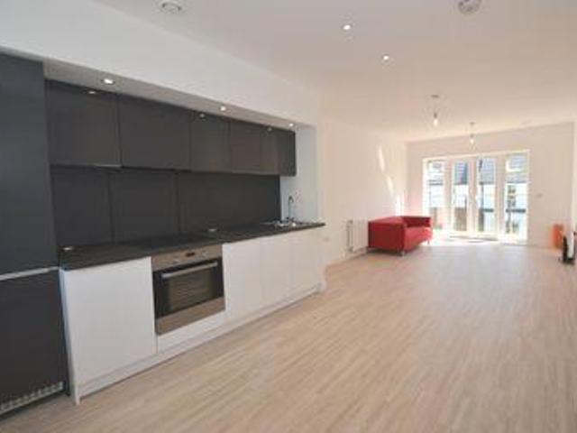 1 Bedrooms Flat for rent in Drayton Garden Village, West Drayton UB7