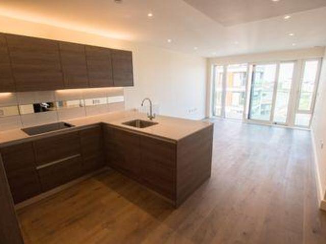 1 Bedrooms Flat for rent in Duke Of Wellington Avenue, London SE18