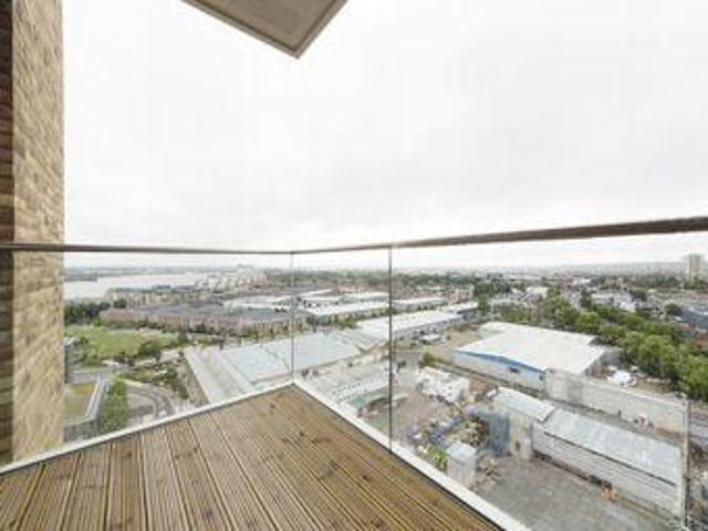 1 Bedrooms Flat for rent in Duncombe House, 15 Victory Parade, Woolwich, London SE18