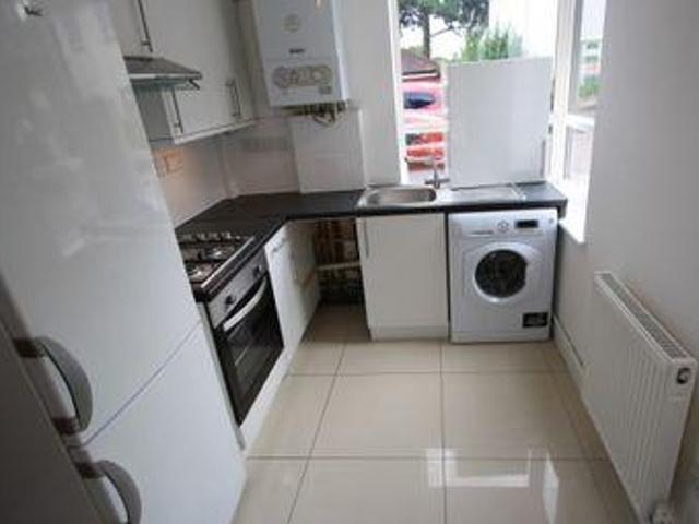 1 Bedrooms Flat for rent in Dunfield Road, Beckenham Hill SE6