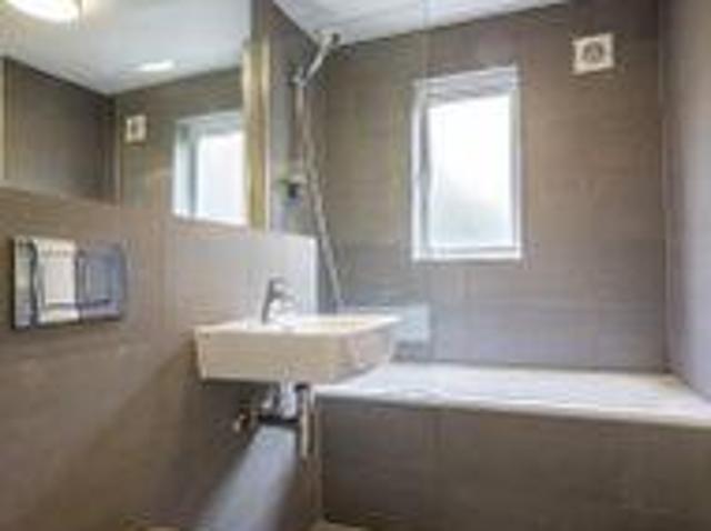 1 Bedrooms Flat for rent in Dunnock, Close, London N9