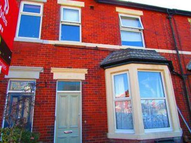 1 Bedrooms Flat for rent in Durham Avenue, St Annes, Lancashire FY8