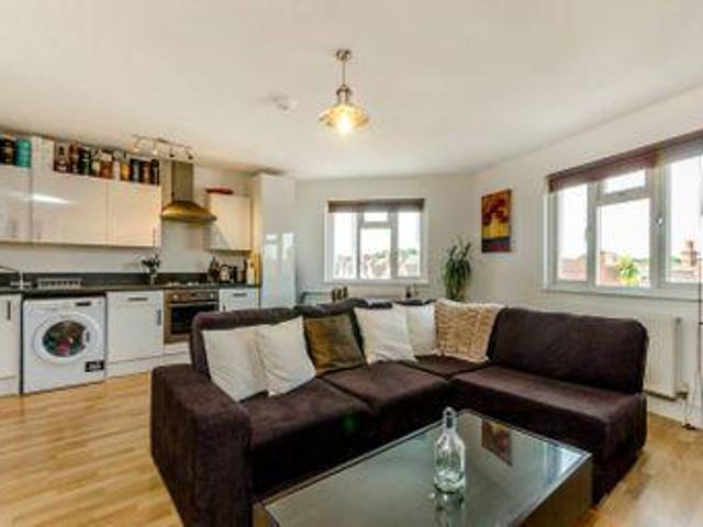 1 Bedrooms Flat for rent in Durnsford Road, Southfields, London SW19
