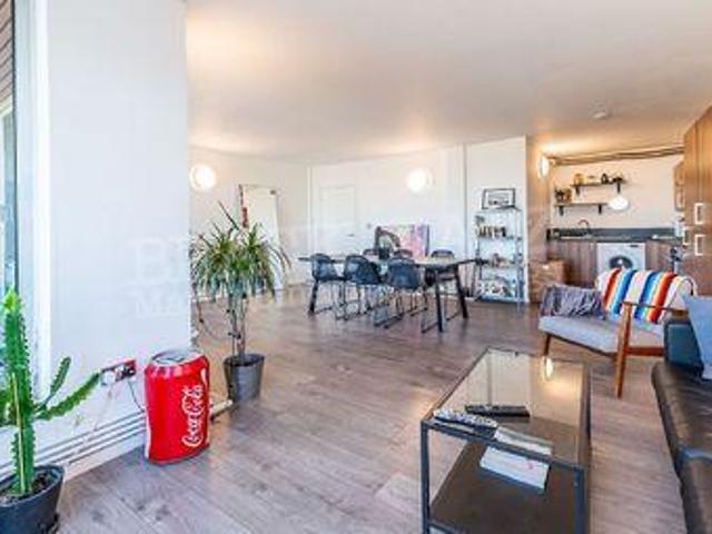1 Bedrooms Flat for rent in E8