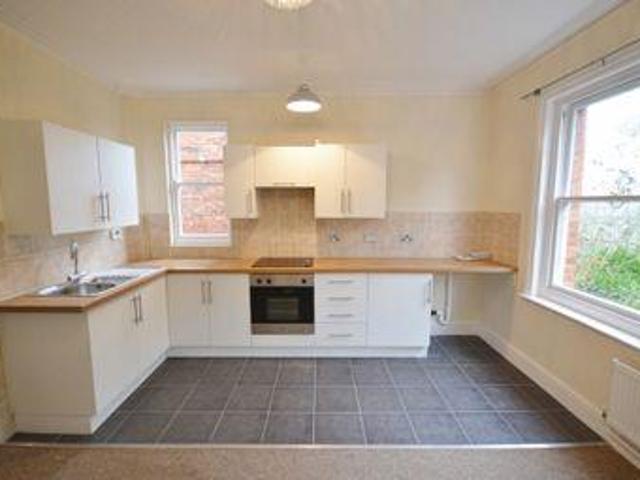 1 Bedrooms Flat for rent in Enys Road, Eastbourne BN21