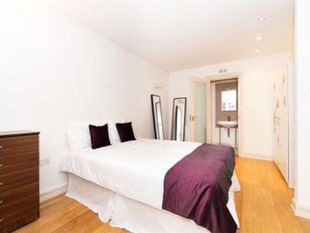 1 Bedrooms Flat for rent in Earls Court Road, Earls Court, Central London W8