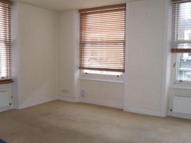 1 Bedrooms Flat for rent in Earls Court Road, Earls Court SW5