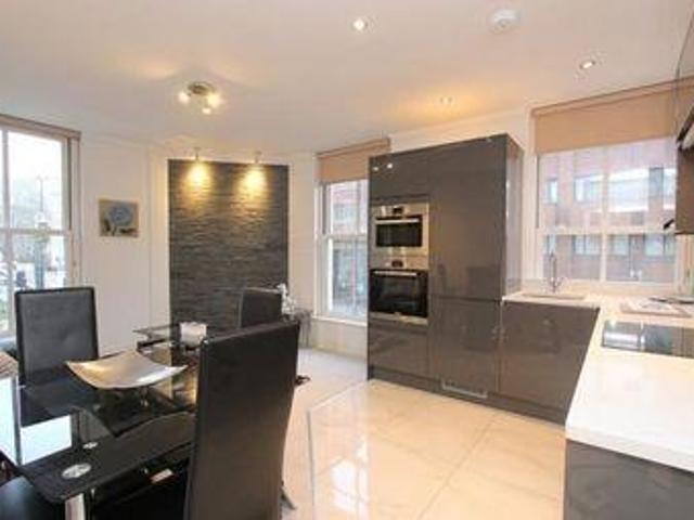 1 Bedrooms Flat for rent in Earls Court Road, Earls Court SW5