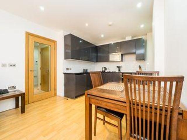 1 Bedrooms Flat for rent in Earls Court Road, London SW5