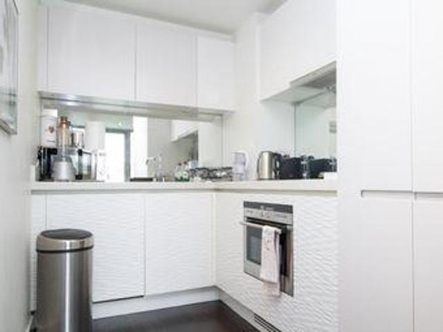 1 Bedrooms Flat for rent in East Tower, Pan Peninsula, Canary Wharf E14