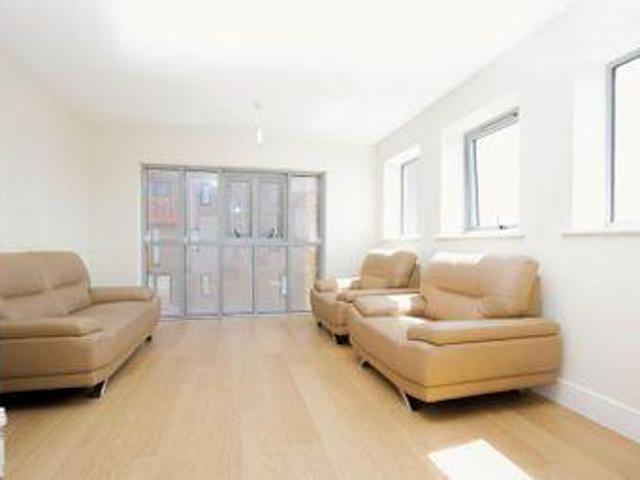 1 Bedrooms Flat for rent in East Street, Barking IG11