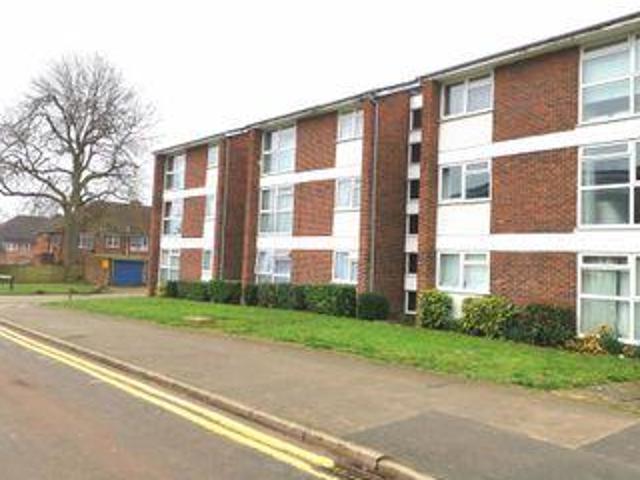 1 Bedrooms Flat for rent in Edwards Court, Slough SL1