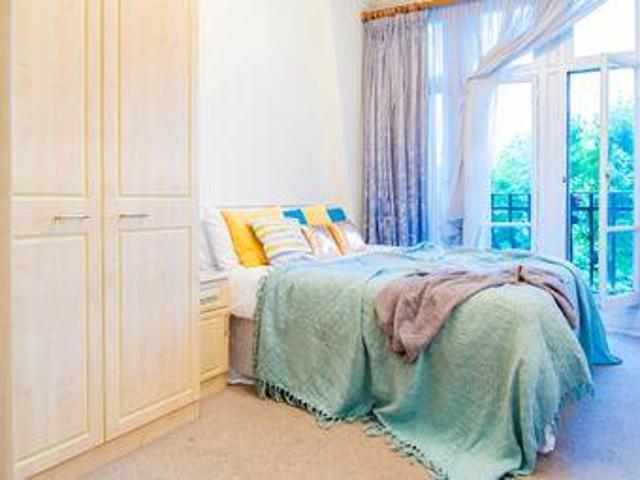 1 Bedrooms Flat for rent in Edgware Road, Paddington, Central London W9