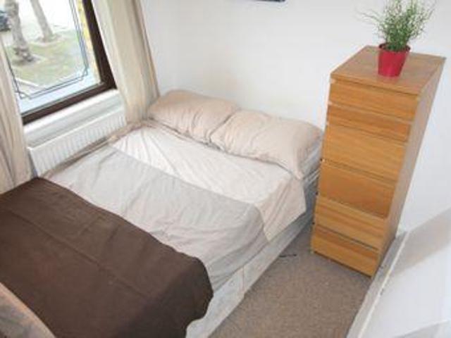 1 Bedrooms Flat for rent in Elbury Drive, Royal Docks E16