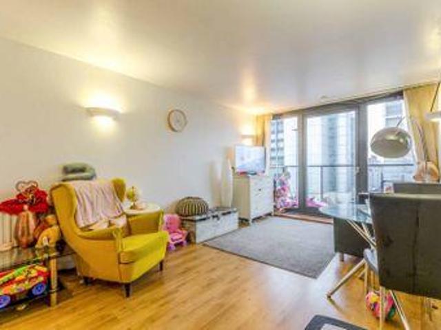 1 Bedrooms Flat for rent in Elektron Tower, Canary Wharf E14