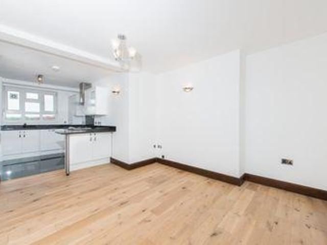 1 Bedrooms Flat for rent in Elgar Court, Brook Green W14